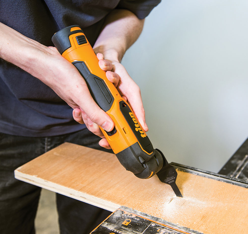 OUTIL OSCILLANT MULTIFONCTION TRITON 12V