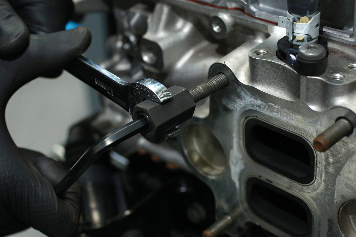 EXTRACTEUR DE GOUJON DE CULASSE COLLECTEUR